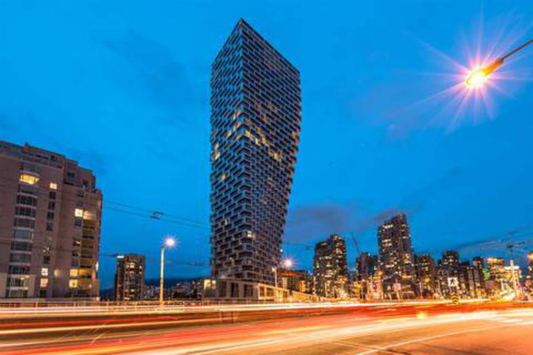 Vancouver House Vancouver, BC - 1480 Howe St | liv.rent