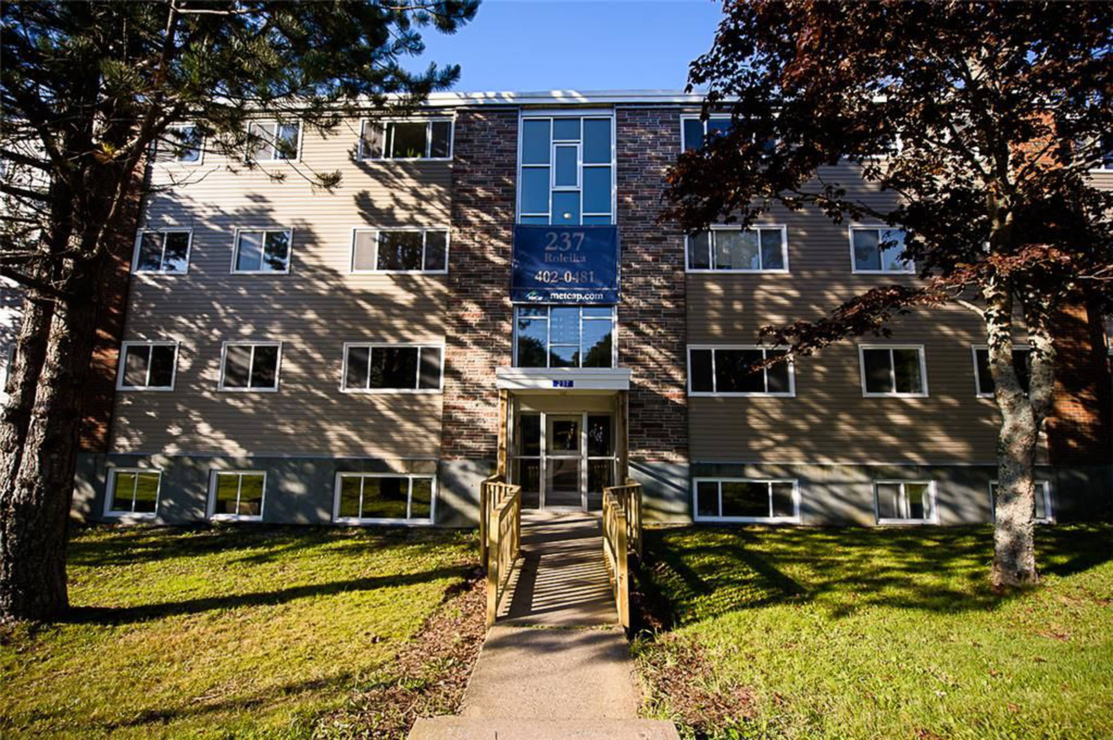 Roleika Drive Apartments Halifax, NS - 237 Roleika Dr | liv.rent