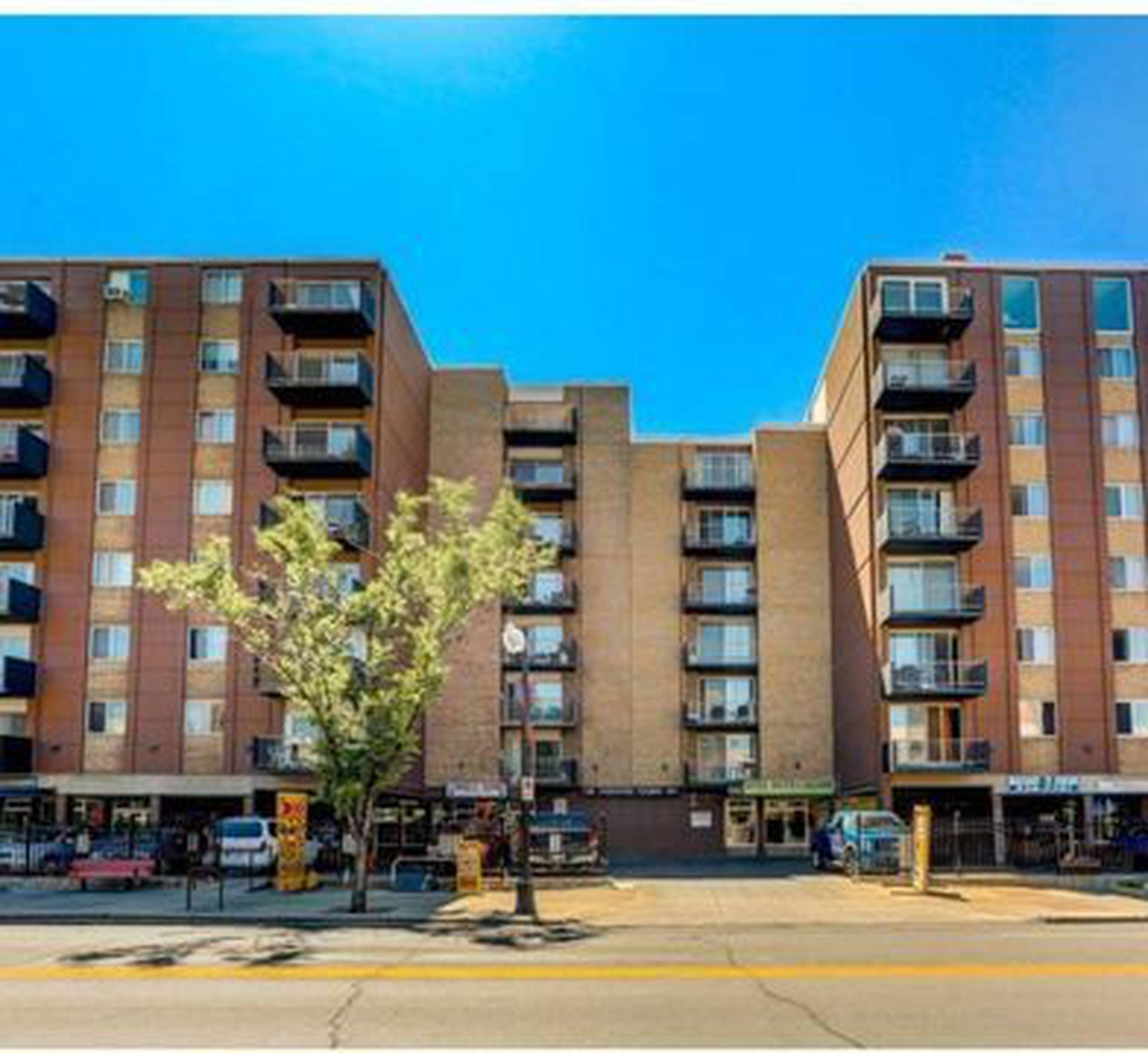 Stratford Towers Calgary, AB - 515 17 Ave SW | liv.rent