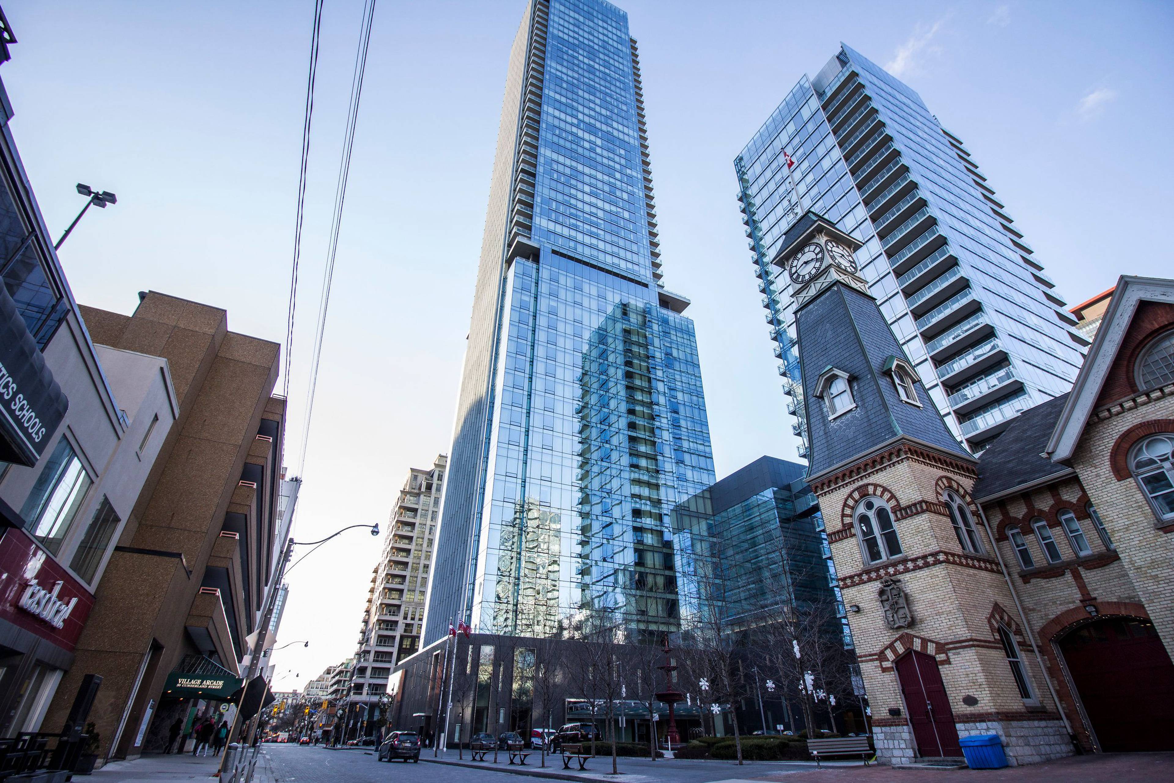 Four Seasons Private Residences Toronto, ON - 50 Yorkville Ave | liv.rent