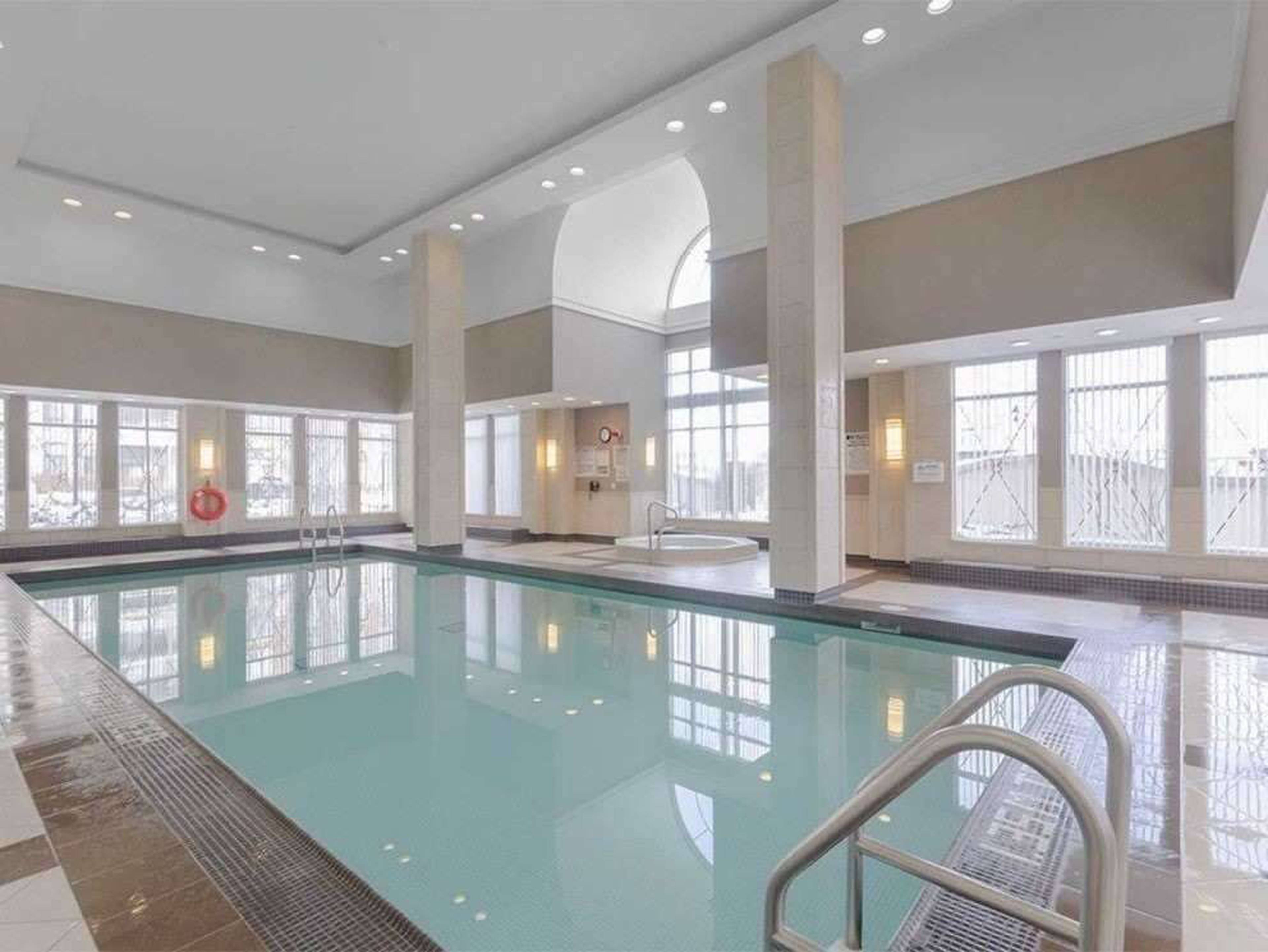 The Vineyards III Richmond Hill, ON - 310 Red Maple Rd | liv.rent