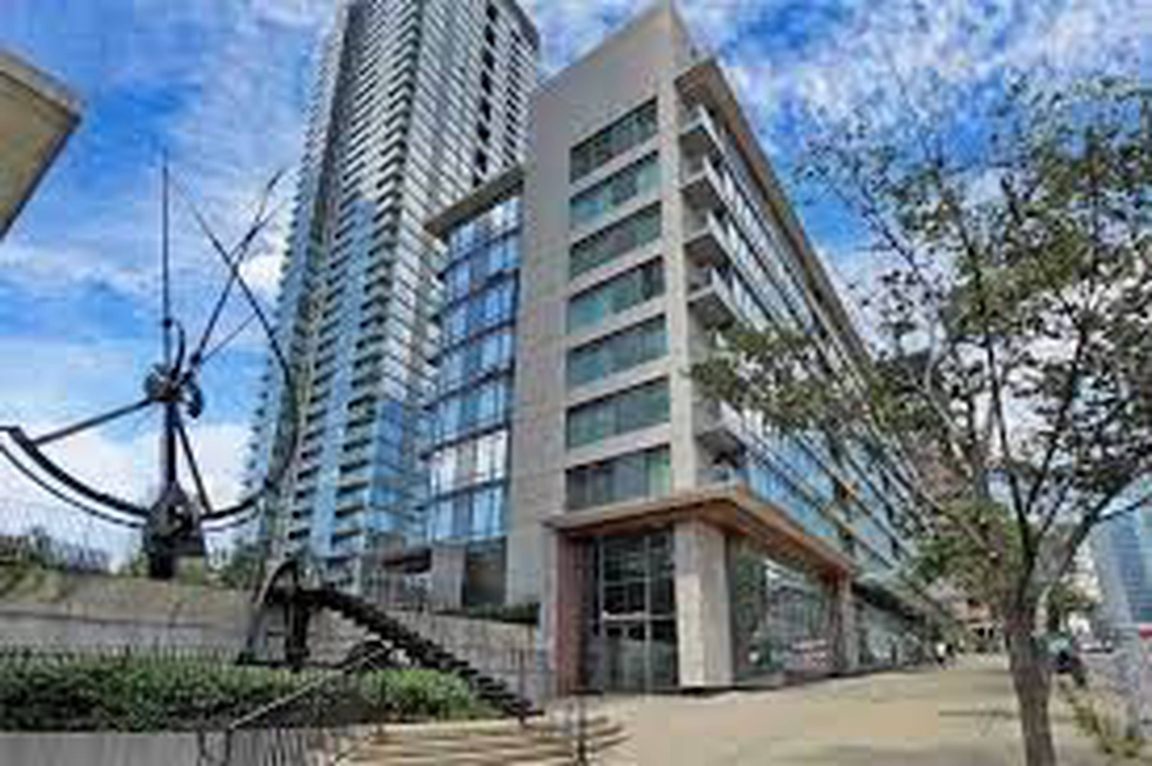 The Gallery Condos Toronto, ON - 15 Brunel Ct | liv.rent