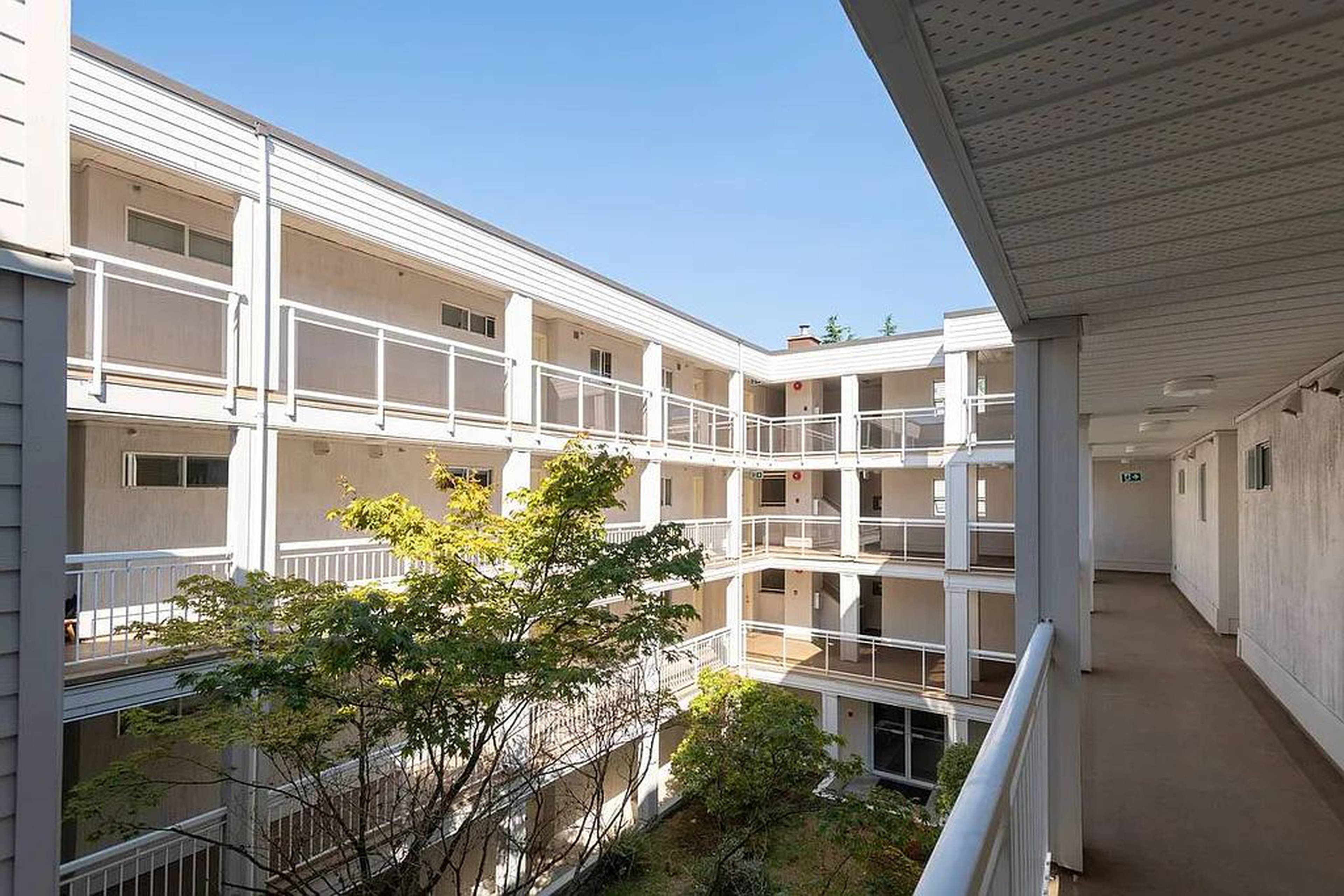 Matthew Court Vancouver, BC - 8825 Hudson St | liv.rent