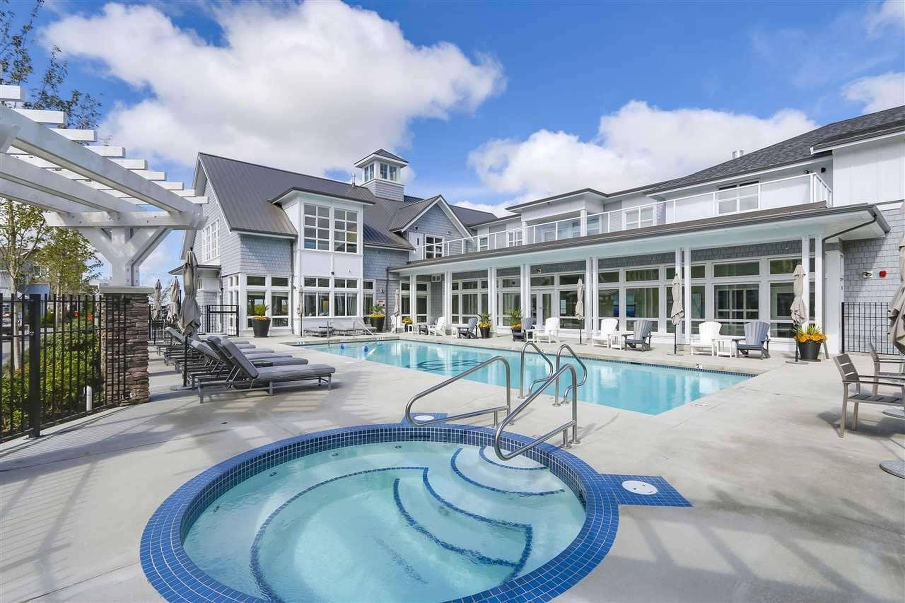 Fairwinds Delta, BC - 5550 Admiral Way | liv.rent