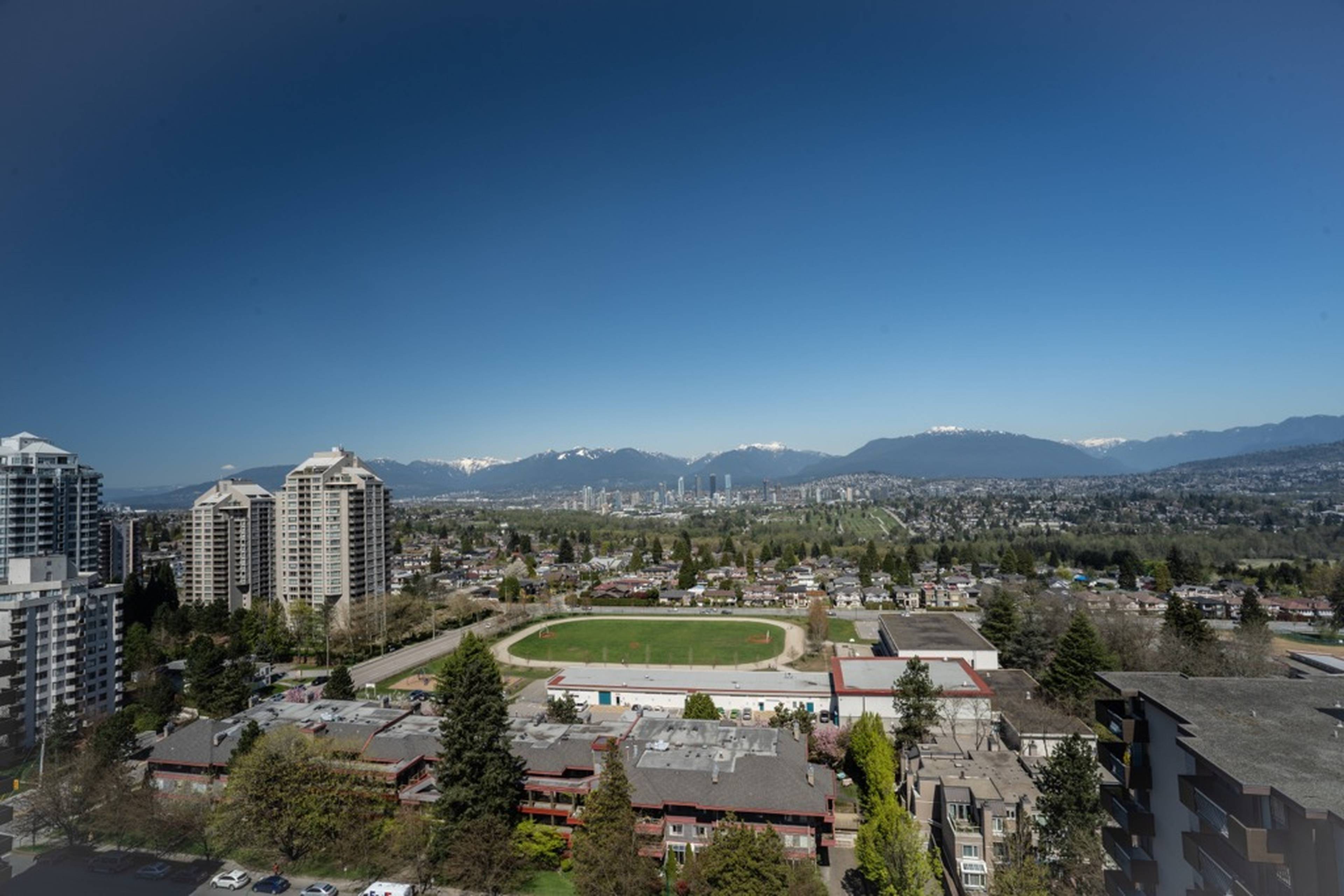 Nelson Towers Burnaby, BC - 4957 Newton St | liv.rent