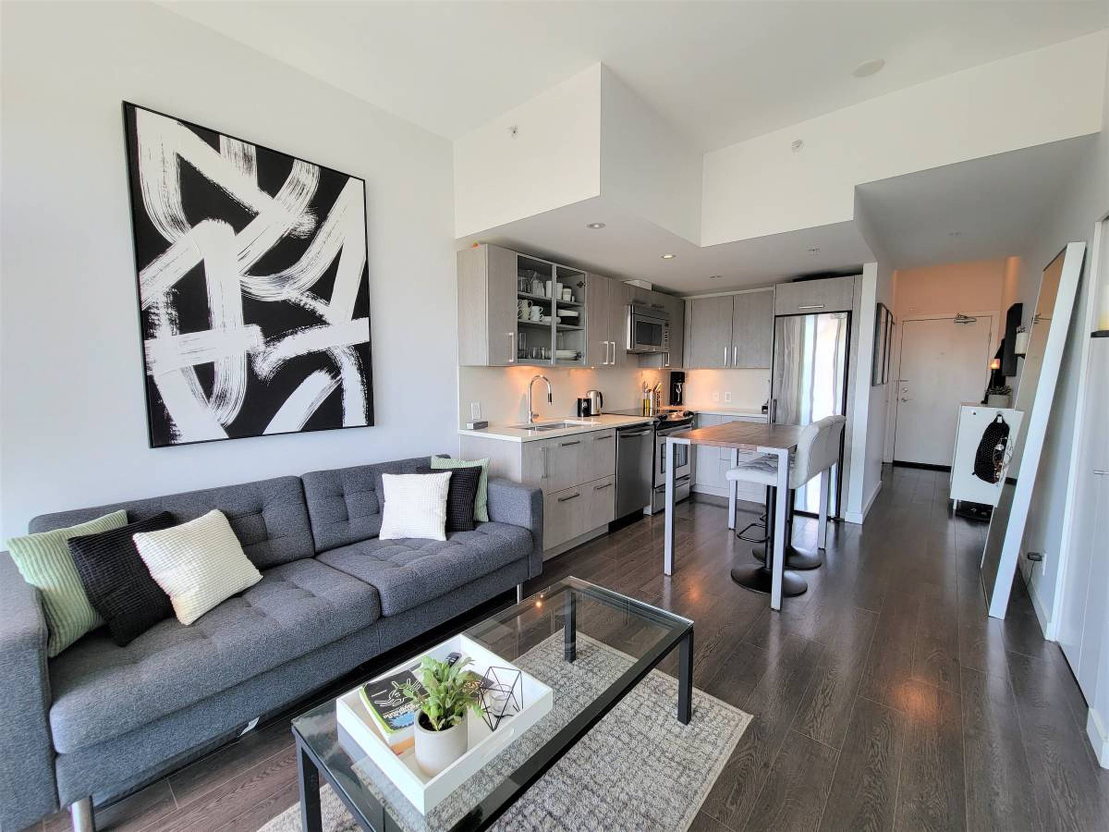 706 - 983 E Hastings St, Vancouver, BC - 1 Bedroom Apartment for Rent ...