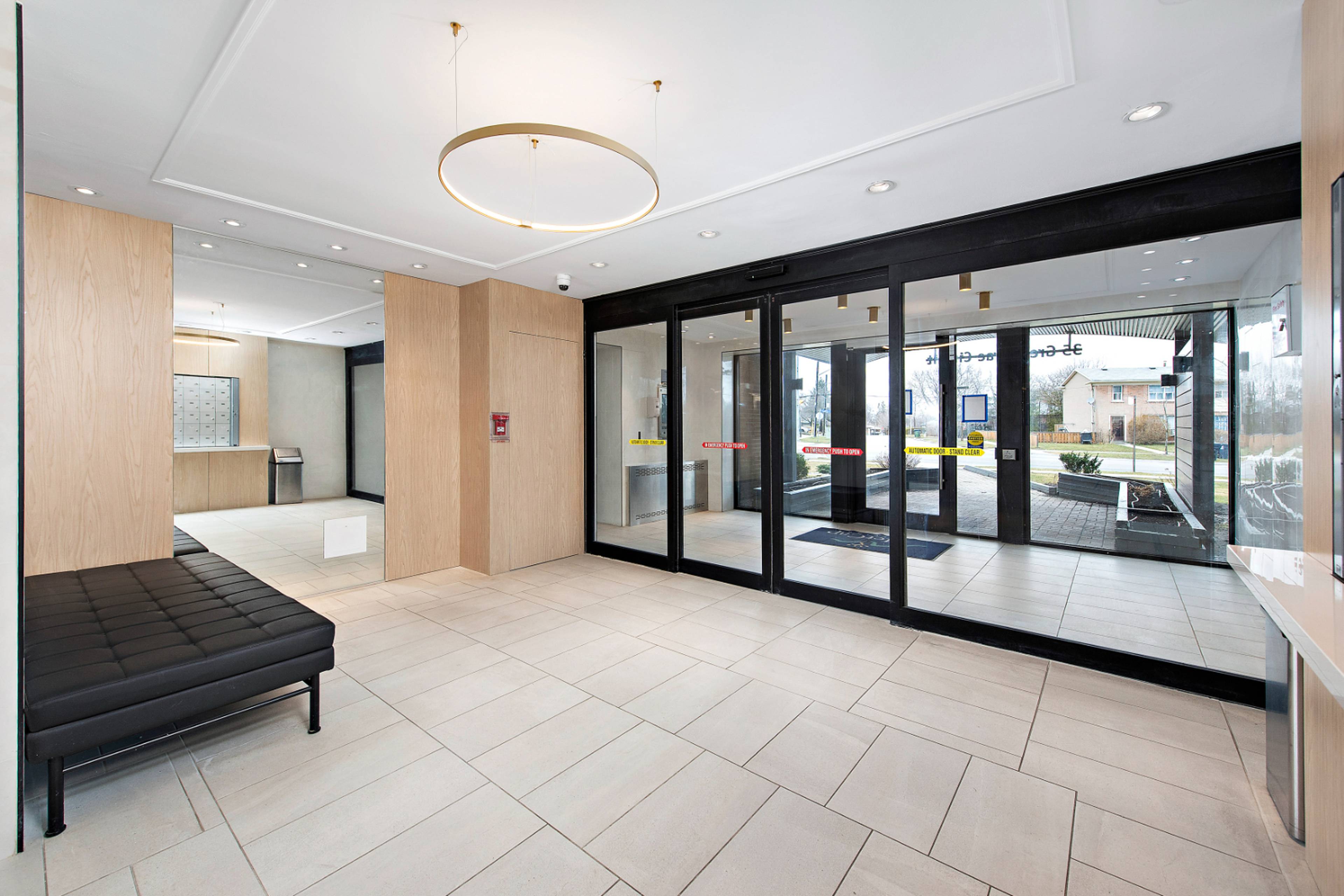 35 Greenbrae Cct, Toronto, ON - 2 Bedroom Apartment for Rent | liv.rent