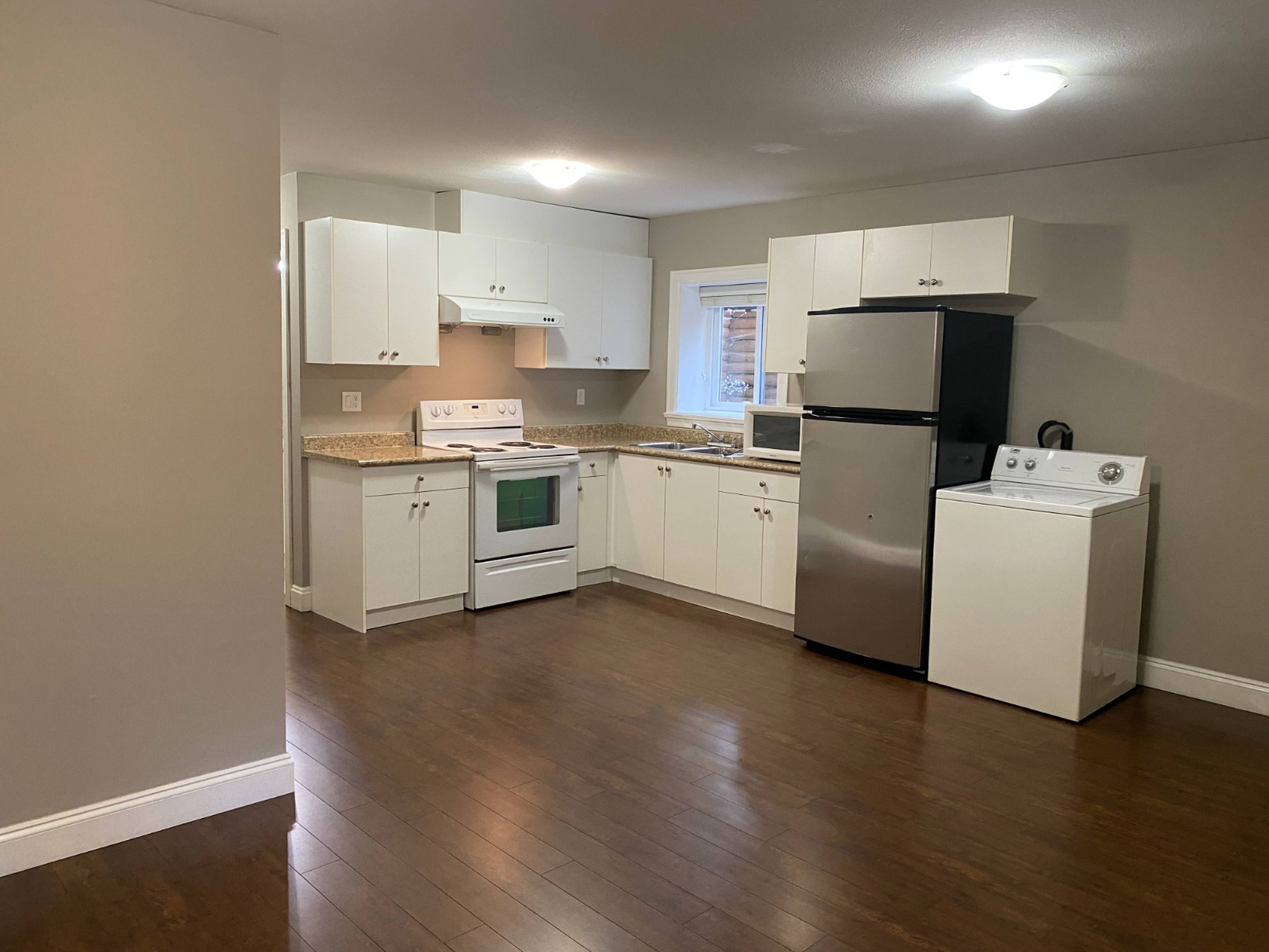 14600 111 A Ave, Surrey, BC - 2 Bedroom Room for Rent | liv.rent