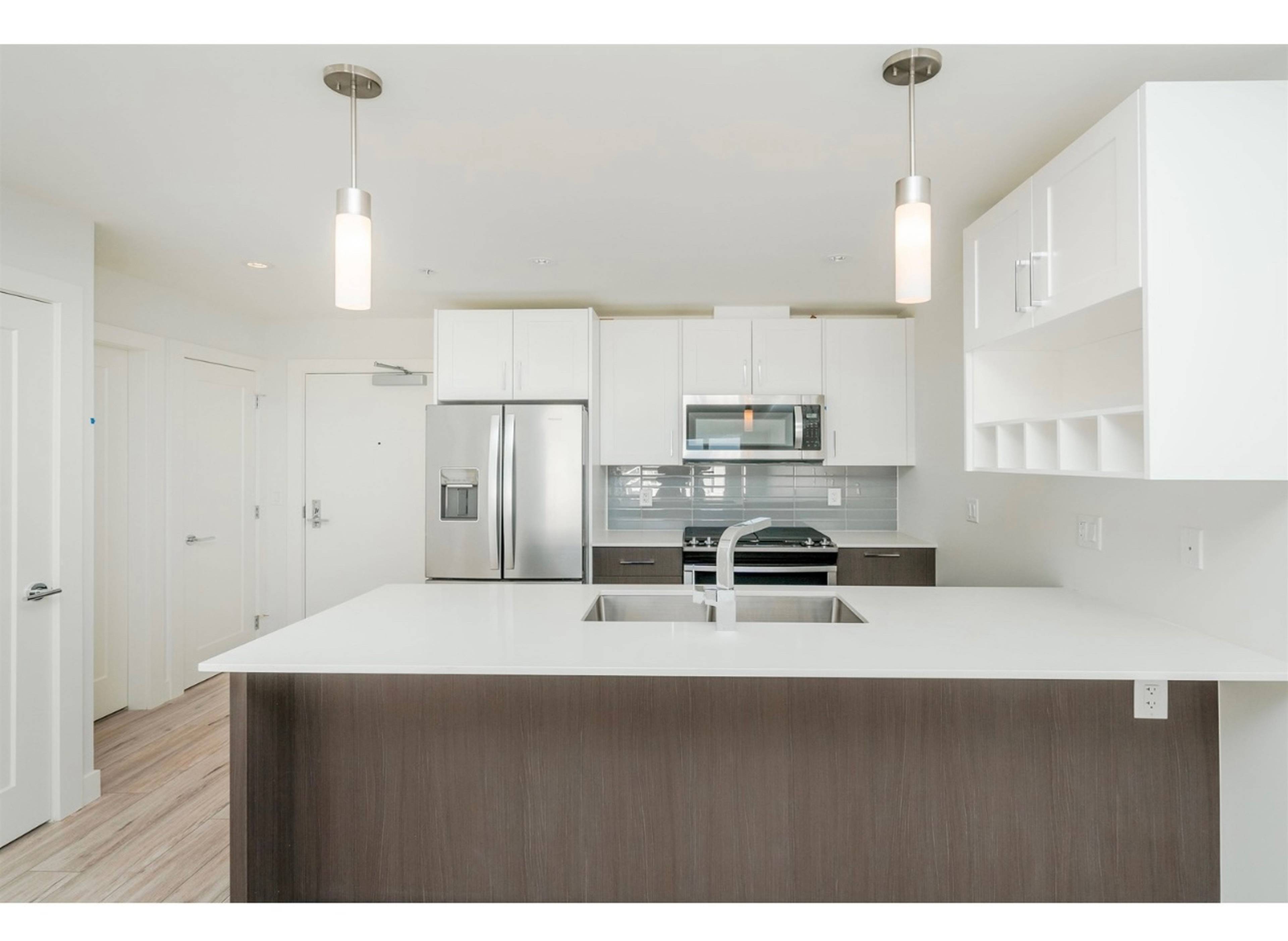 13040 No 2 Rd, Richmond, BC - 1 Bedroom Apartment for Rent | liv.rent