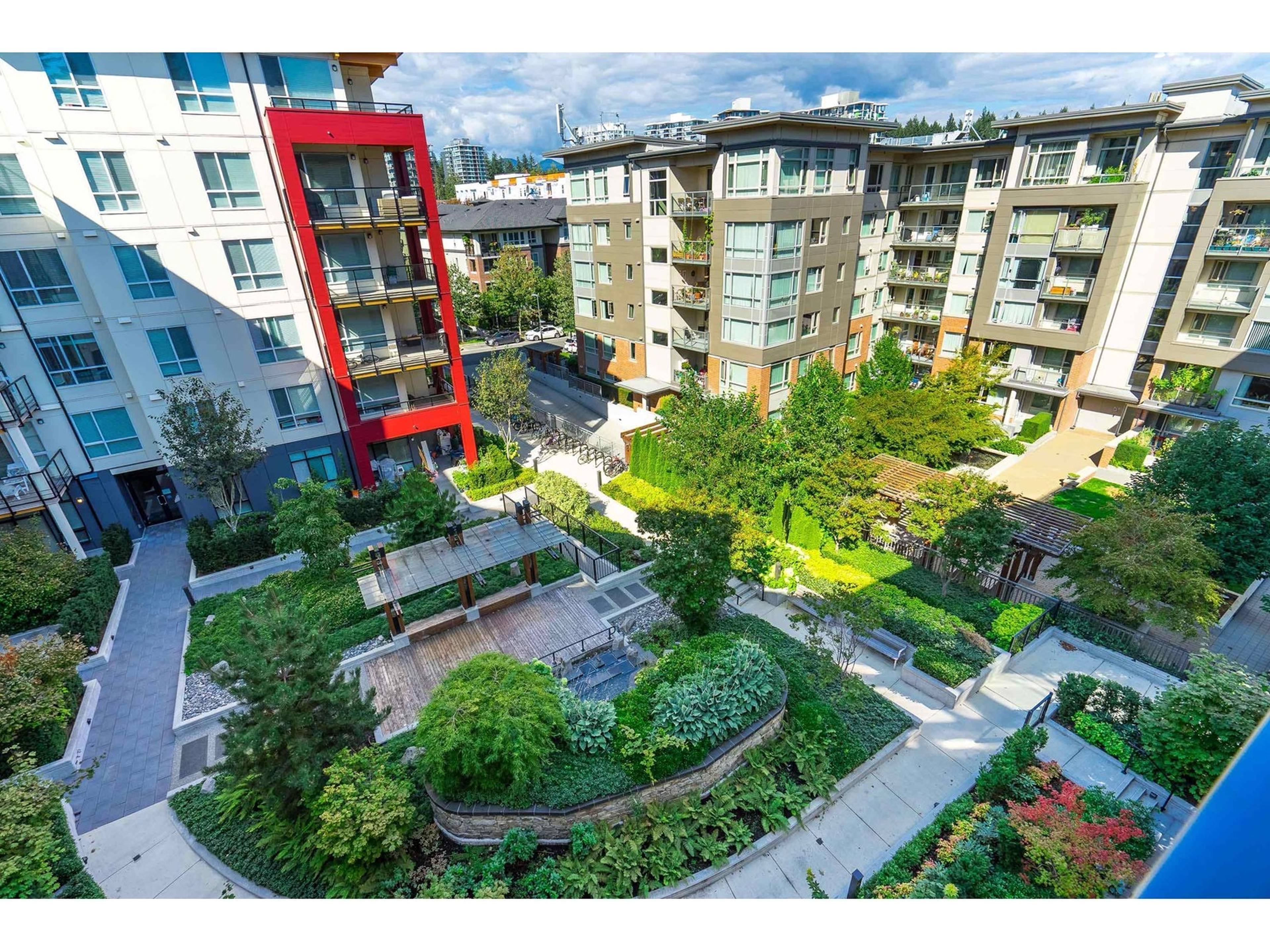 3581 Ross Dr, Vancouver, BC - 3 Bedroom Apartment for Rent | liv.rent