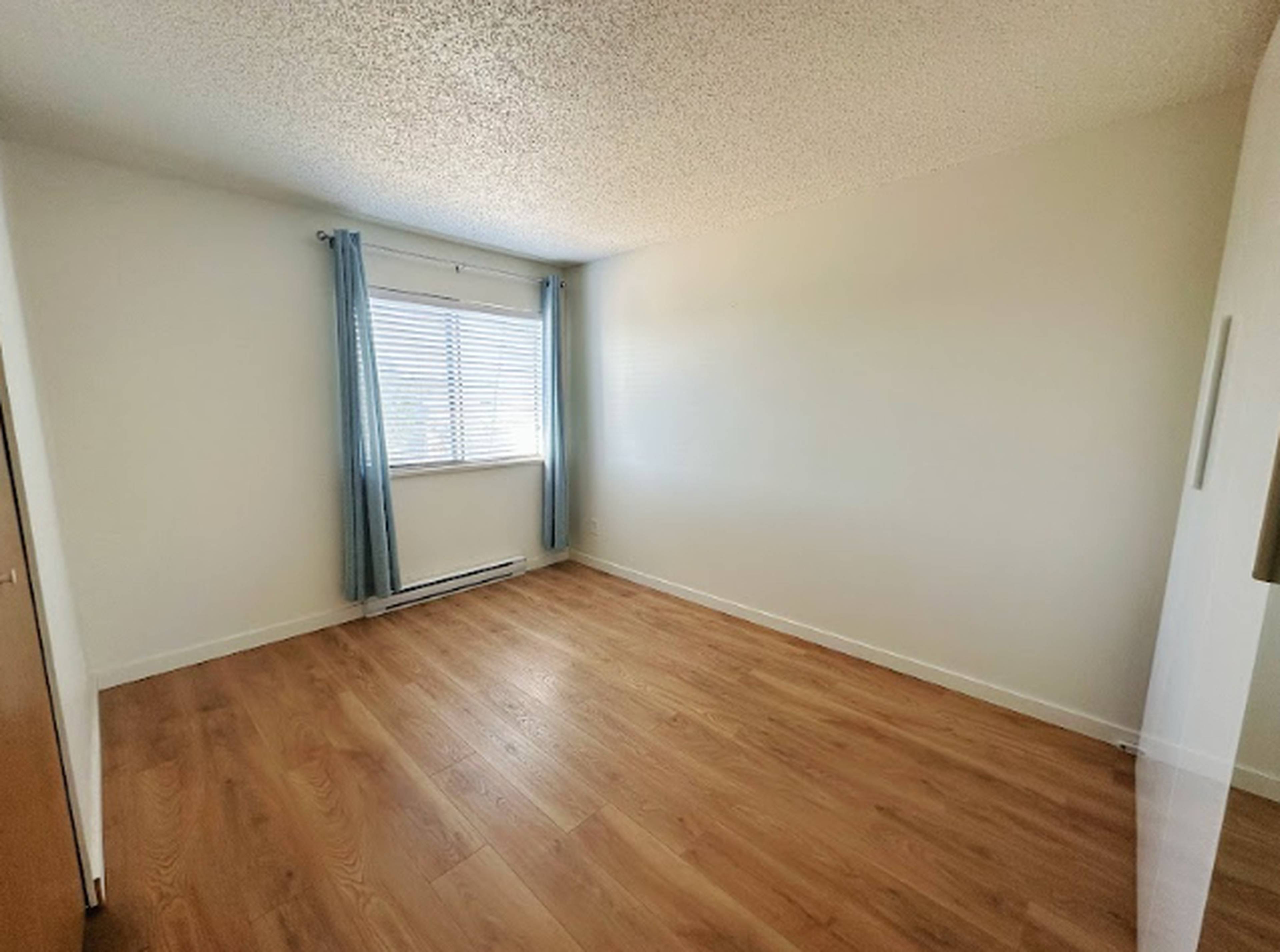 304 - 17661 58A Ave, Surrey, BC - 2 Bedroom Apartment for Rent | liv.rent