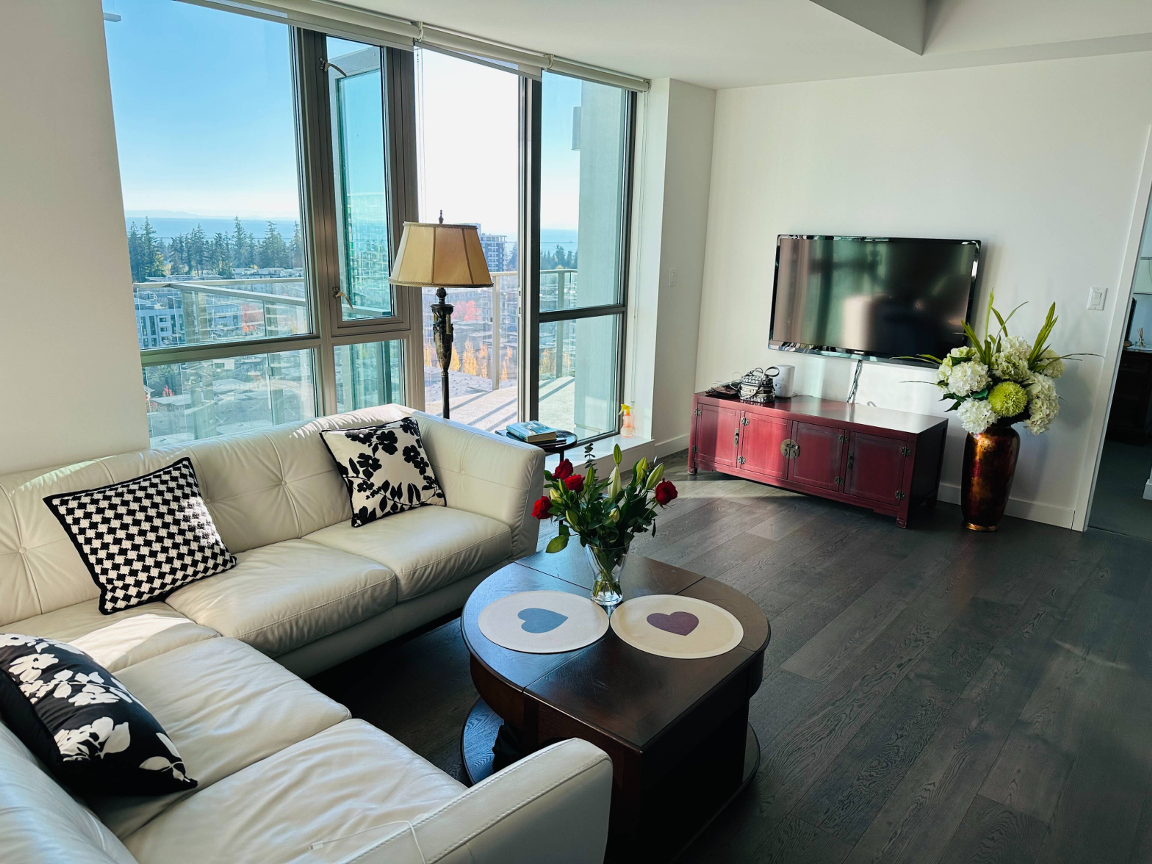 1807 - 5782 Berton Ave, Vancouver, BC - 2 Bedroom Apartment for Rent ...