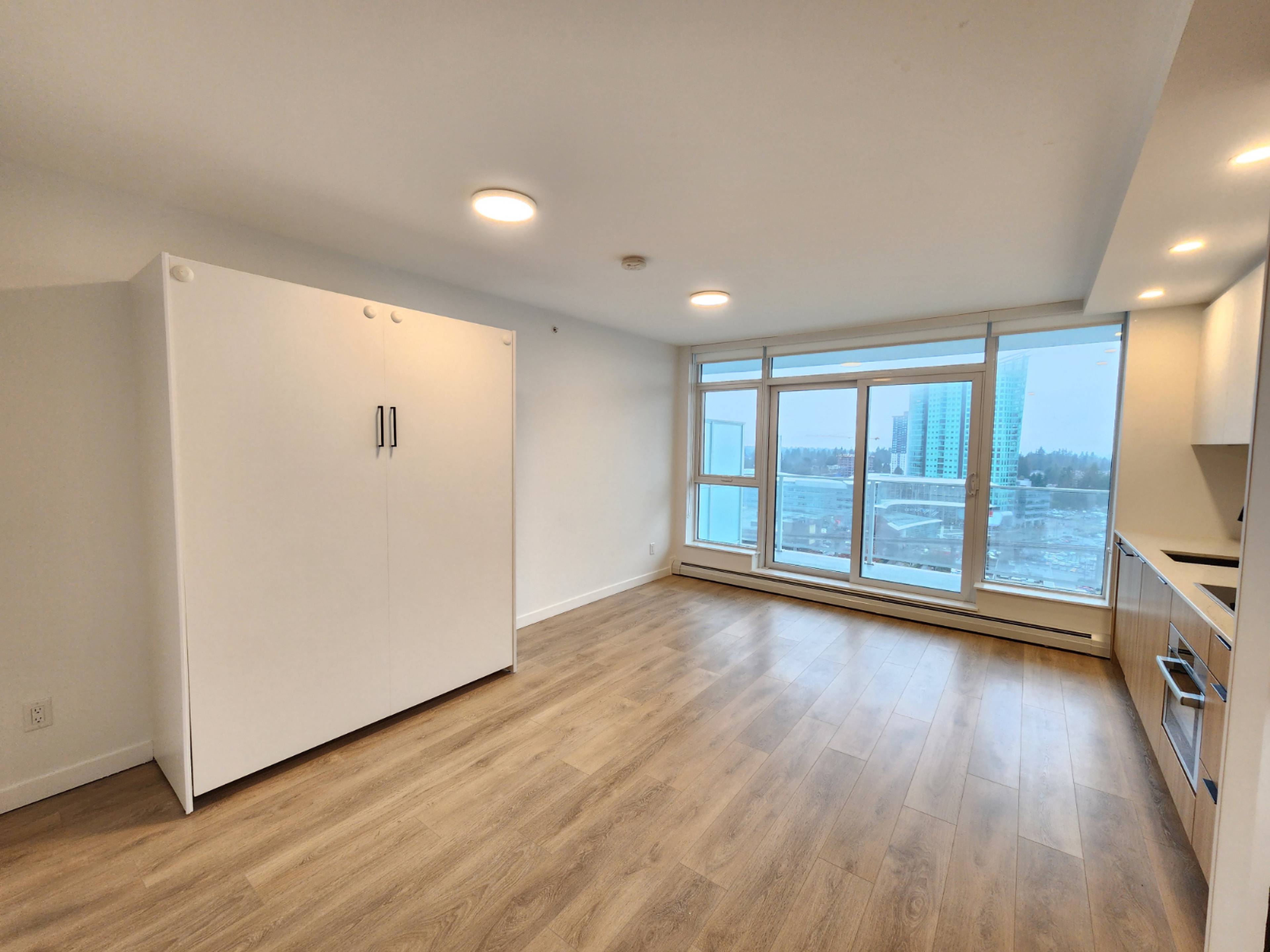 1910 - 13685 102 Ave, Surrey, BC - Studio Apartment for Rent | liv.rent
