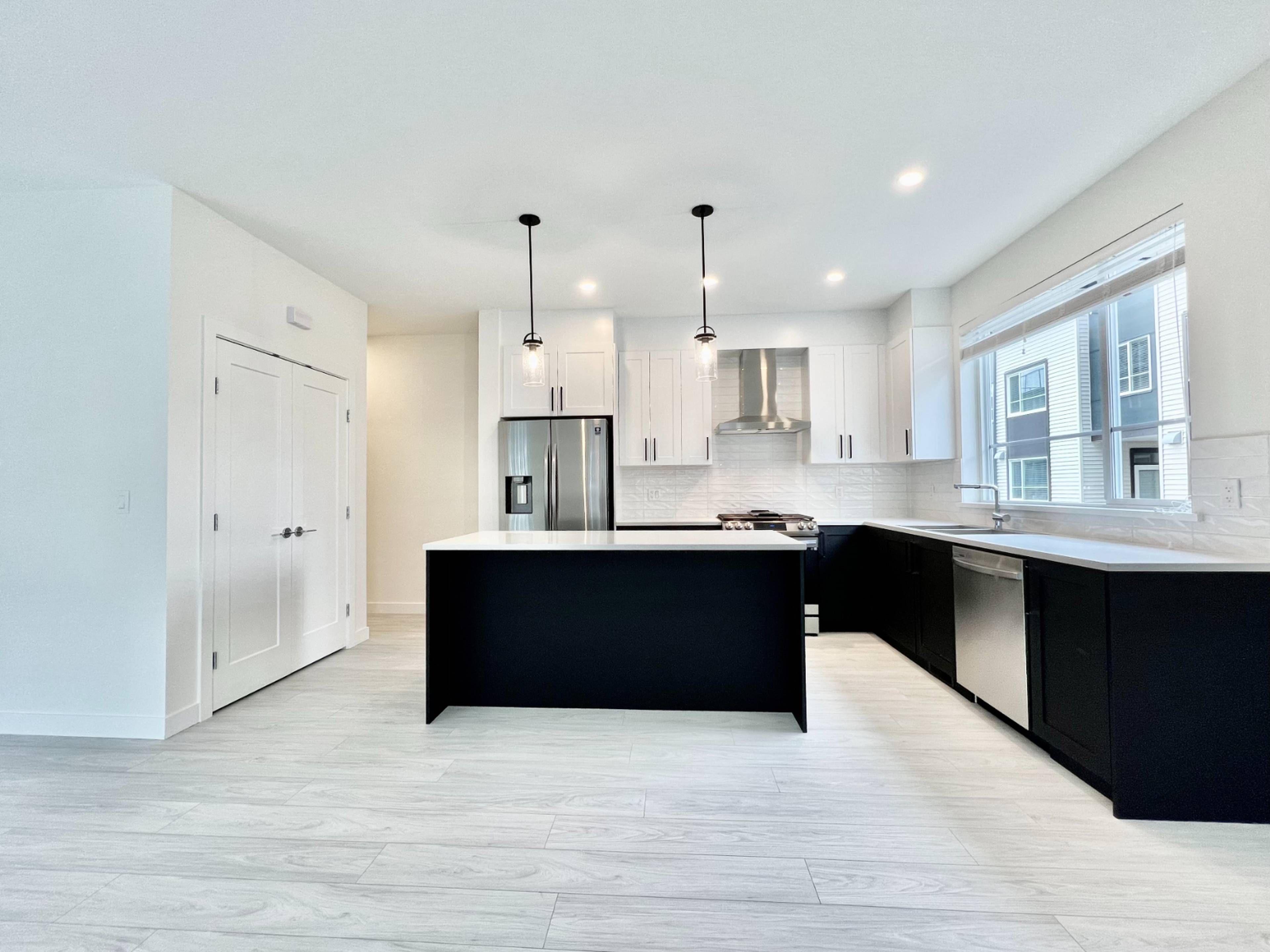 23 - 7288 188 St, Surrey, BC - 3 Bedroom Townhouse for Rent | liv.rent