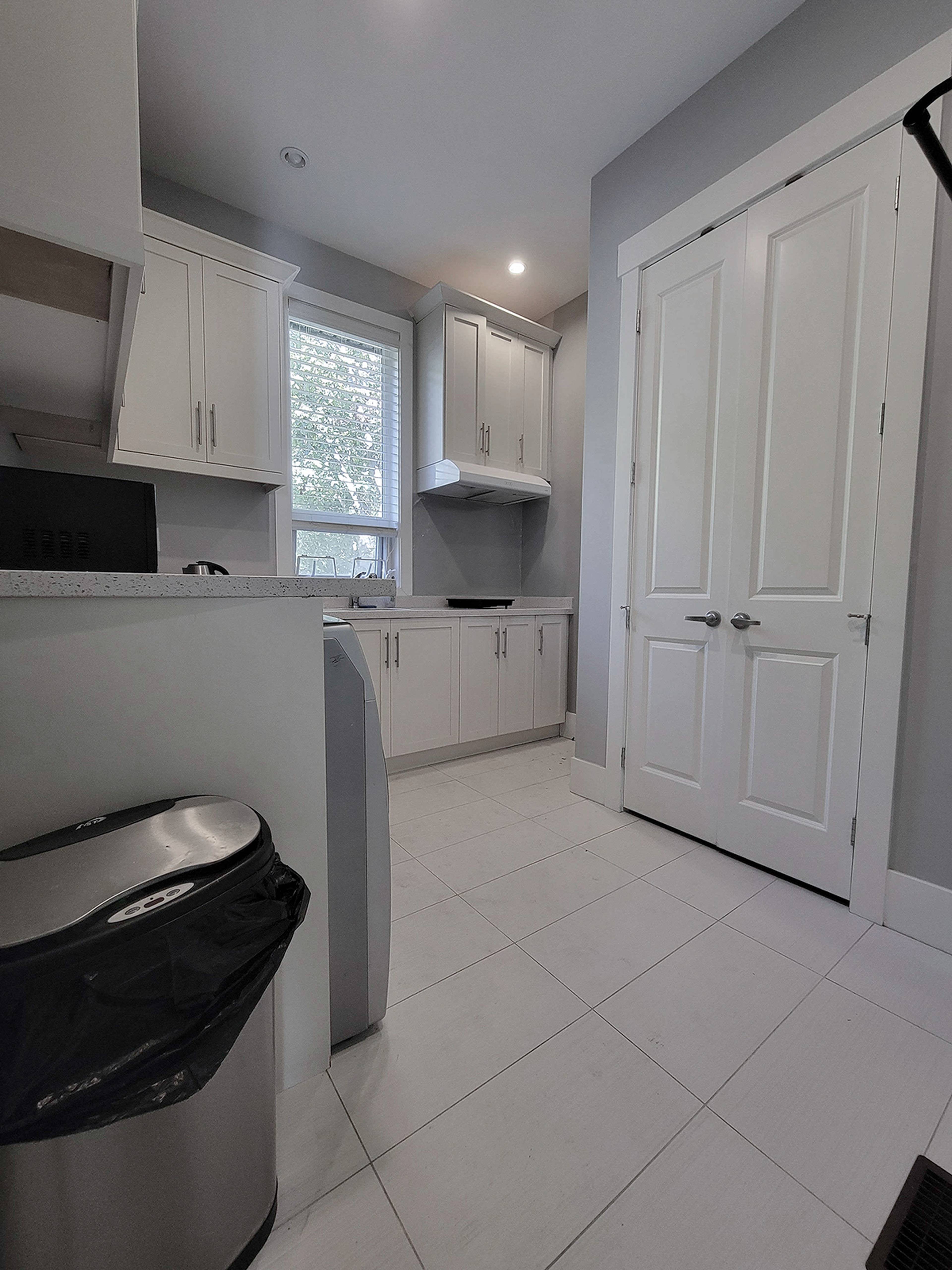 South Surrey 1bdr+1bath upstair suite - 17350 4 Ave, Surrey, BC - 1 Bedroom Room for Rent | liv.rent