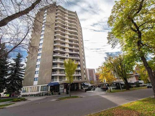 Riverview Towers Edmonton, AB - 10045 117 St | liv.rent