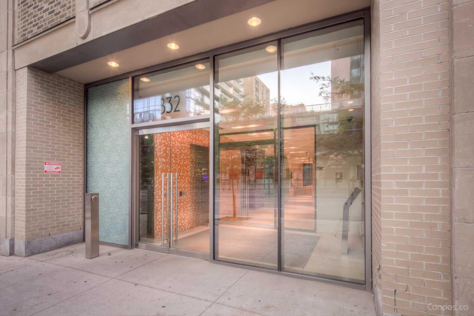 Burano on Bay Toronto, ON - 832 Bay St | liv.rent