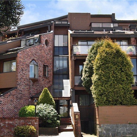 Spinnaker Vancouver, BC - 2410 Cornwall Ave | liv.rent