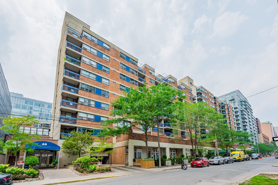 Village by the Grange Toronto, ON - 60 St Patrick St | liv.rent