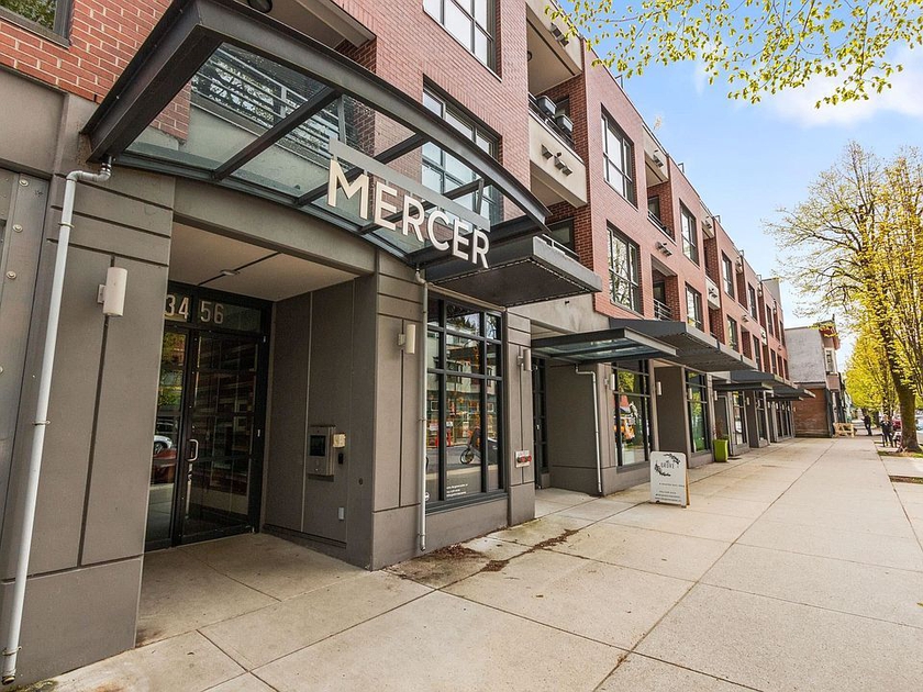 Mercer Vancouver, BC - 3456 Commercial St | liv.rent