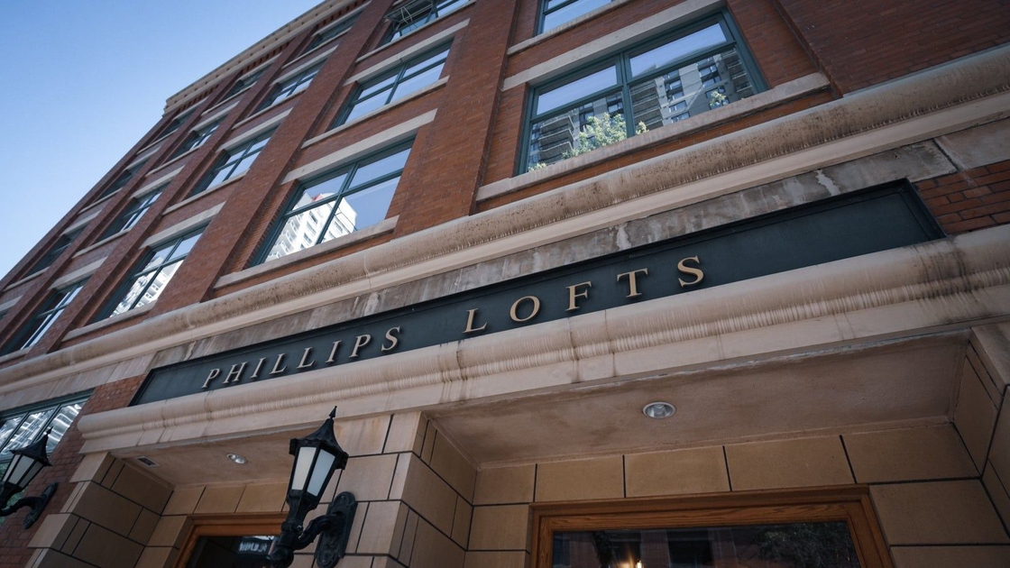 Phillips Lofts Edmonton, AB - 10169 104 St | liv.rent