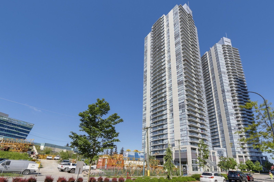 Park Place 1 Surrey, BC - 13688 100 Ave | liv.rent