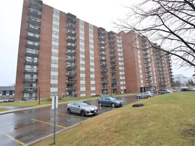 Manor Square Ottawa, ON - 1505 Baseline Rd | liv.rent