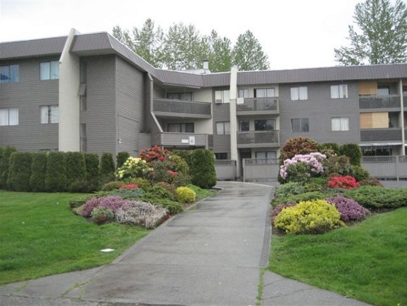 Harron Place Apartments Maple Ridge, BC - 12128 222 St | liv.rent