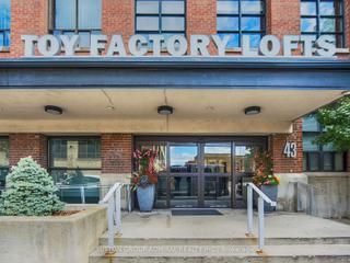 Toy Factory Lofts Toronto, ON - 43 Hanna Ave | liv.rent