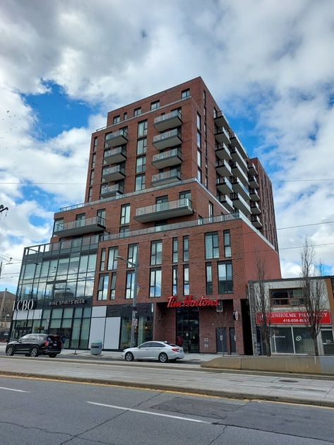 900 St Clair West Toronto, ON - 185 Alberta Ave | liv.rent