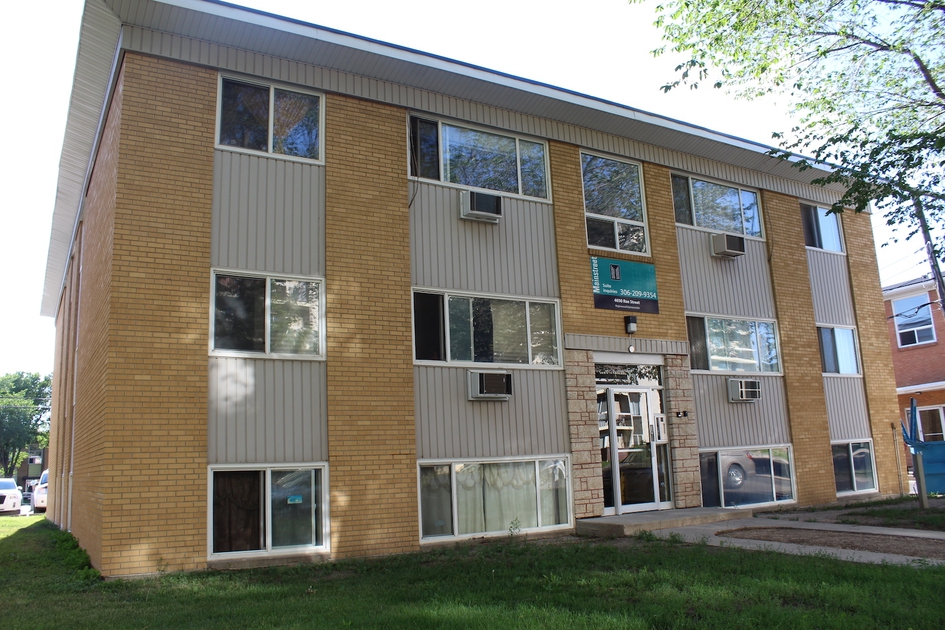 Rae 4030 Regina, SK - 4030 Rae Street | liv.rent