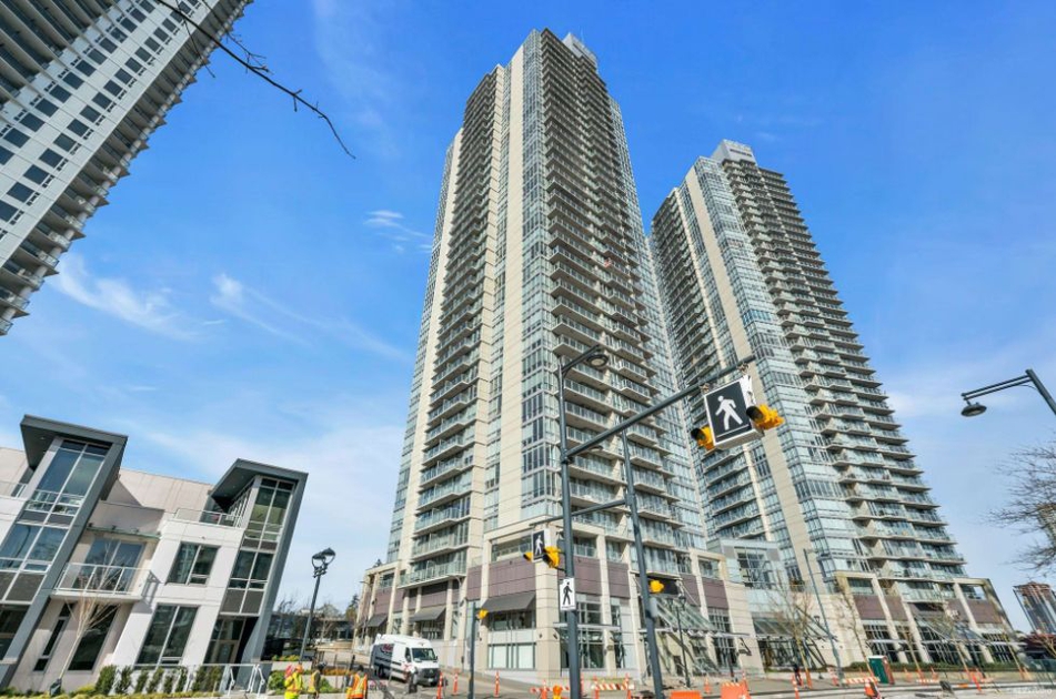 Park Place 2 Surrey, BC - 9981 Whalley Blvd | liv.rent