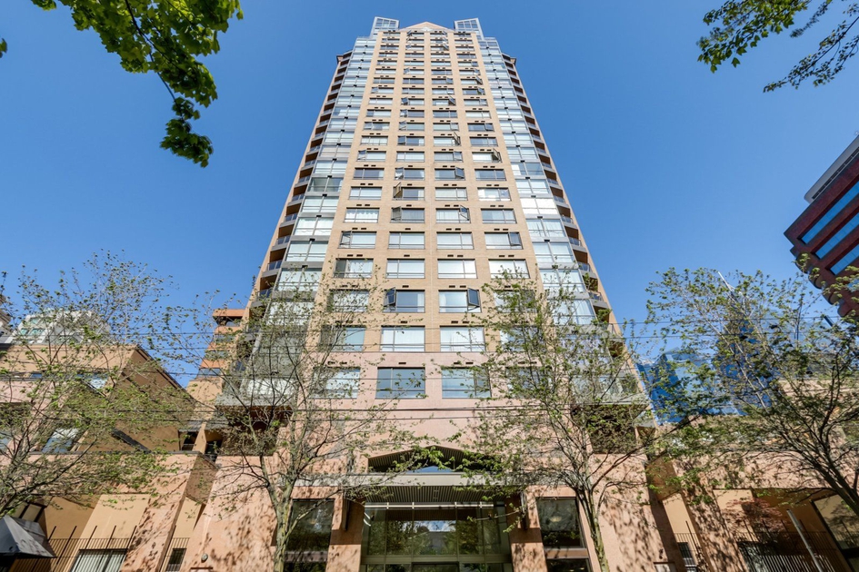 The Genesis Vancouver, BC - 1189 Howe St | liv.rent