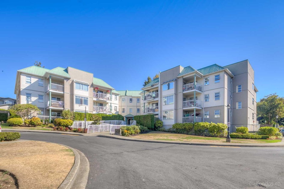 Fraser Gate Surrey, BC - 9767 140 St | liv.rent