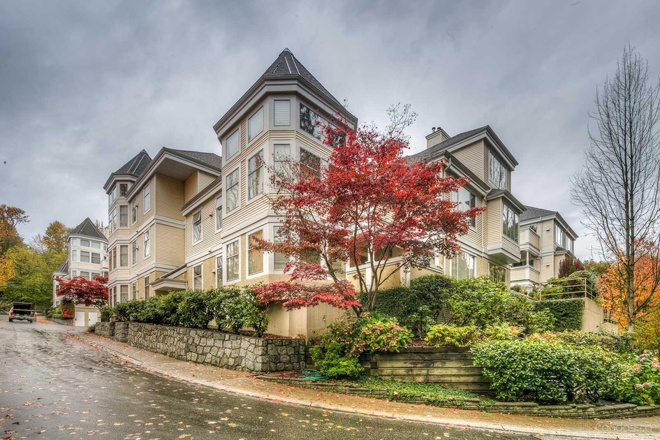 Rumble St Burnaby, BC - 6820 Rumble St | liv.rent