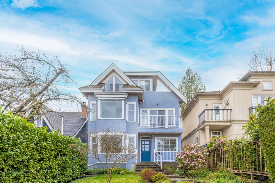 Upper Unit 3888 W 13th Ave Vancouver Bc 4 Bedroom House For Rent