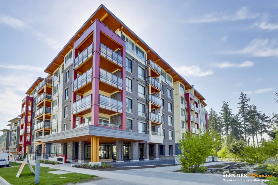 3581 Ross Dr, Vancouver, BC - 2 Bedroom Apartment for Rent | liv.rent