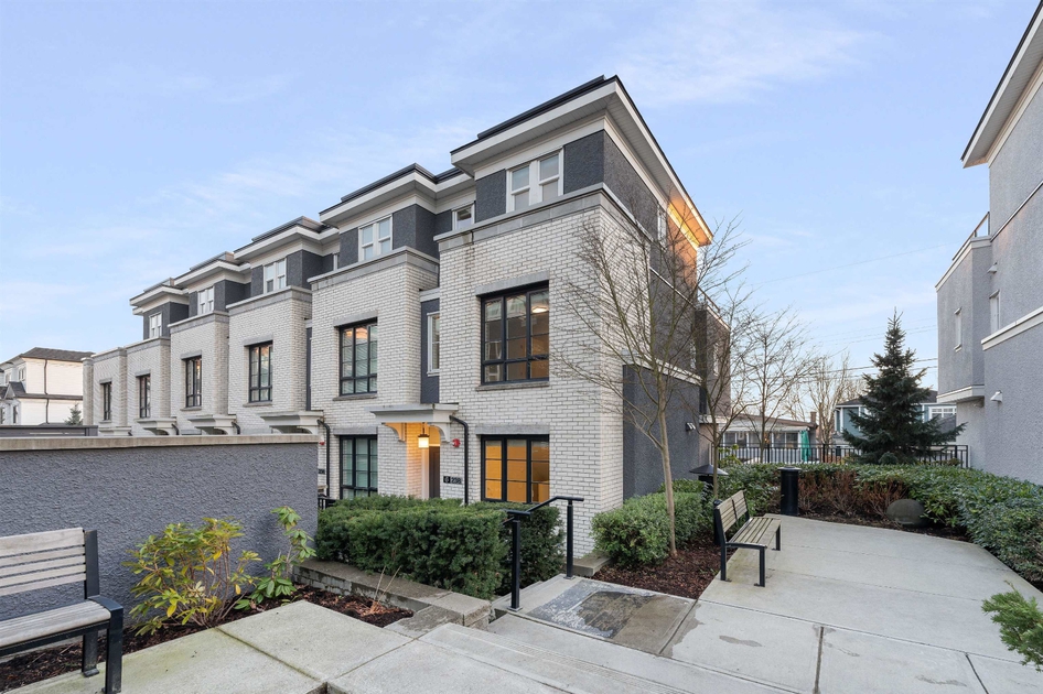 6 - 238 W 62nd Ave, Vancouver, BC - 3 Bedroom Room for Rent | liv.rent