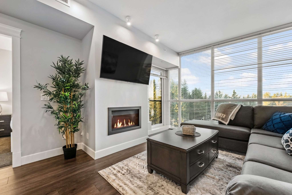 1 Bedroom - 2180 Gladwin Rd, Abbotsford, BC - 1 Bedroom Apartment for ...