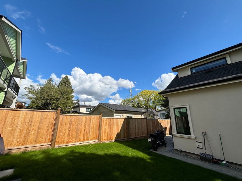 W 62nd Ave, Vancouver, BC - 1 Bedroom Room for Rent | liv.rent