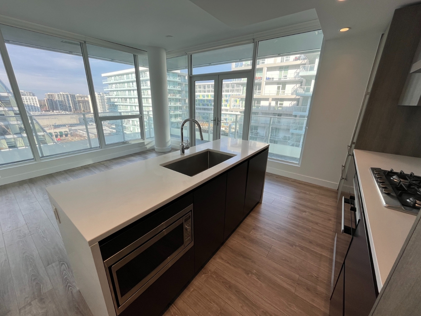 1211 - 8133 Cook Rd, Richmond, BC - 3 Bedroom Apartment for Rent | liv.rent