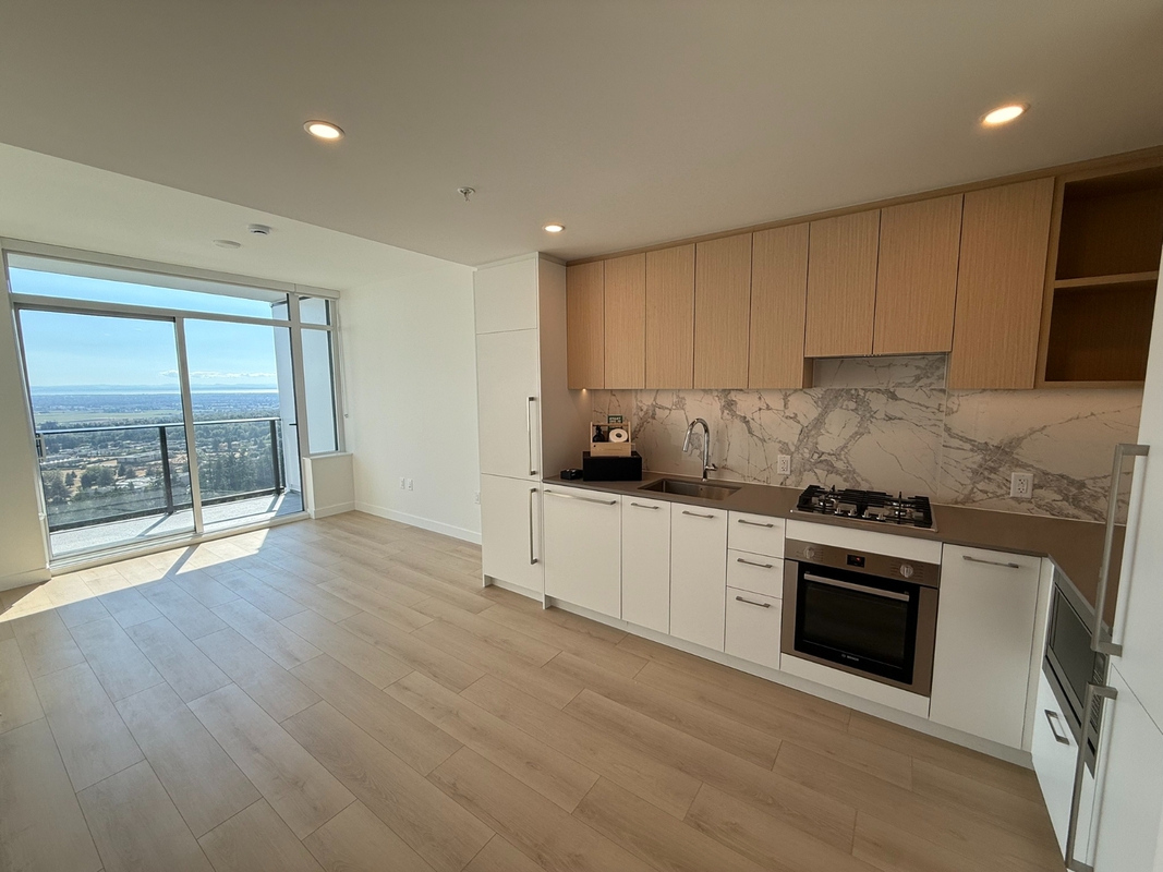 6468 Willingdon Ave, Burnaby, BC - 1 Bedroom Apartment for Rent | liv.rent