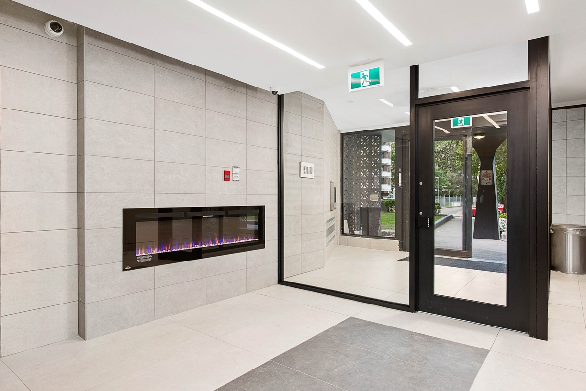 1 Bedroom - 91 Cosburn Ave, Toronto, ON - 1 室 公寓 出租 | liv.rent
